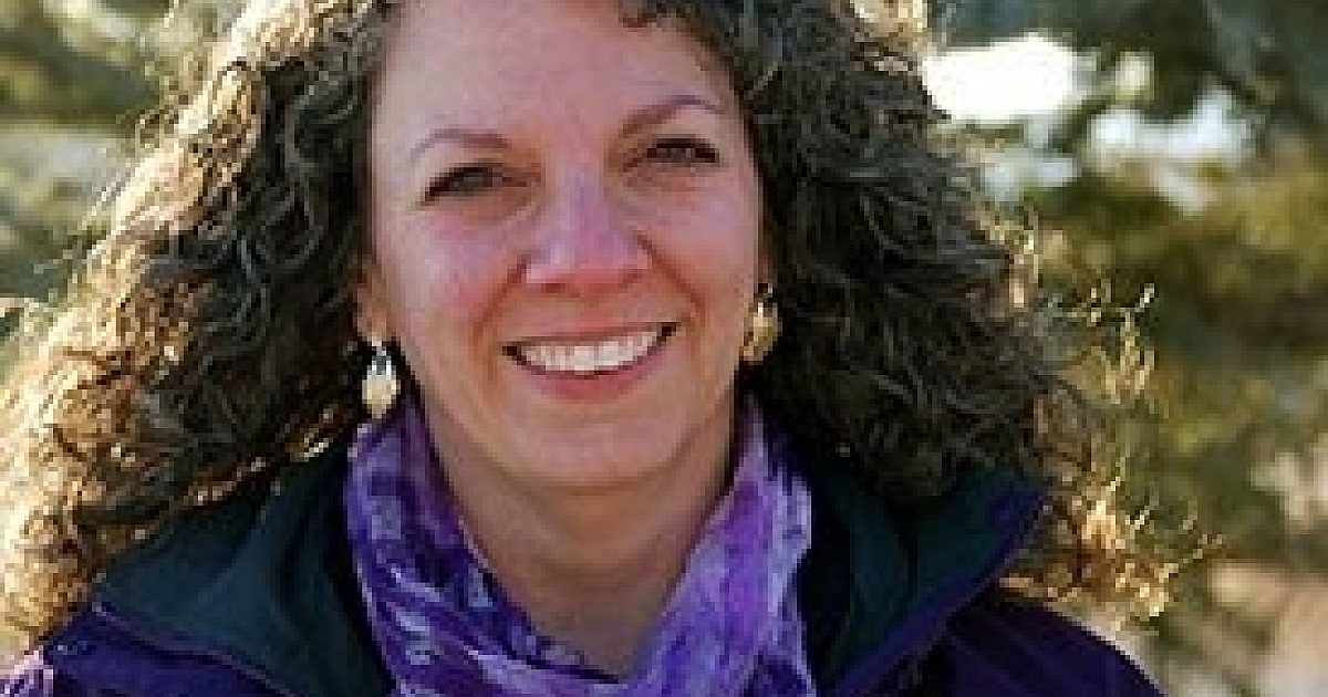 Chris Sullivan | Loyola Press