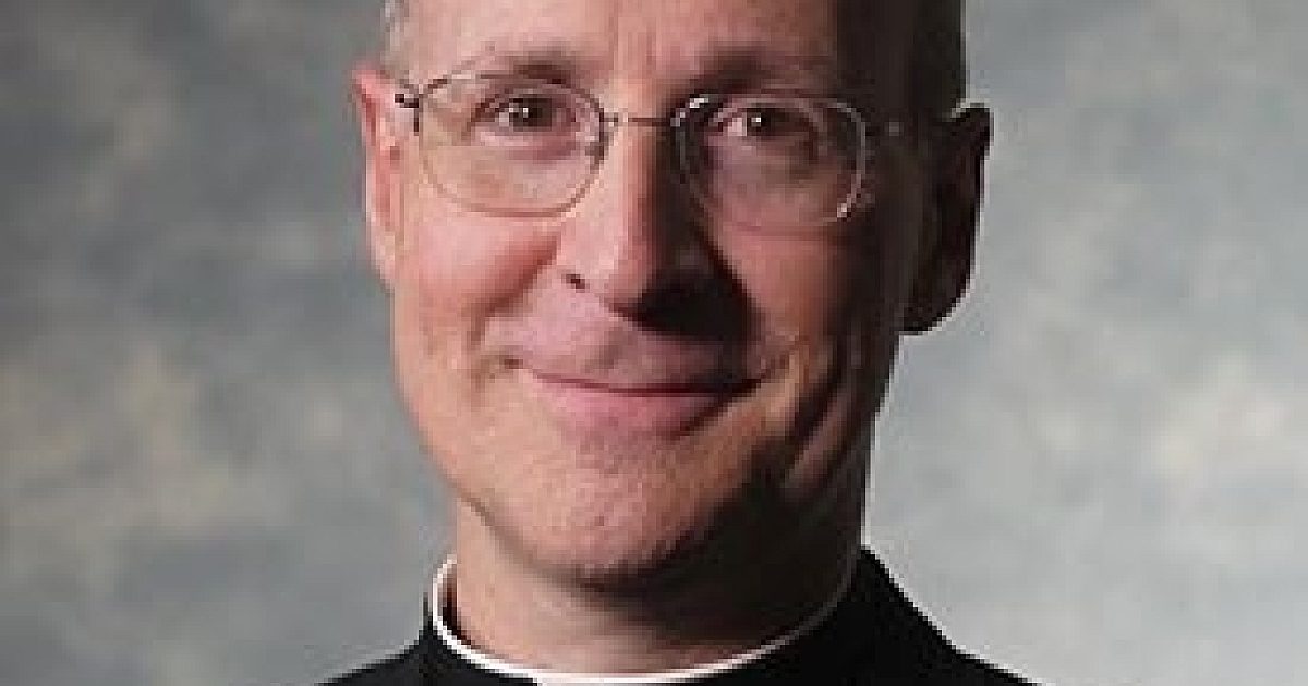 James Martin, SJ | Loyola Press