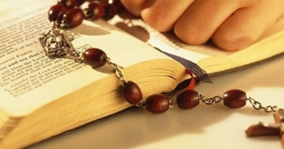 Traditional Catholic Prayers | Loyola Press