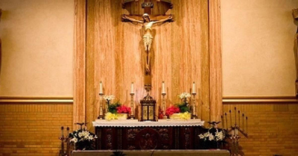 Mass and Liturgy | Loyola Press